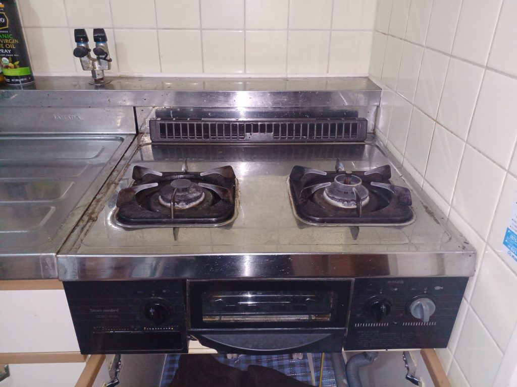 ガスコンロ（タカラスタンダード GC60-2HAL）交換工事 | 福岡の有限会社ヒロテック